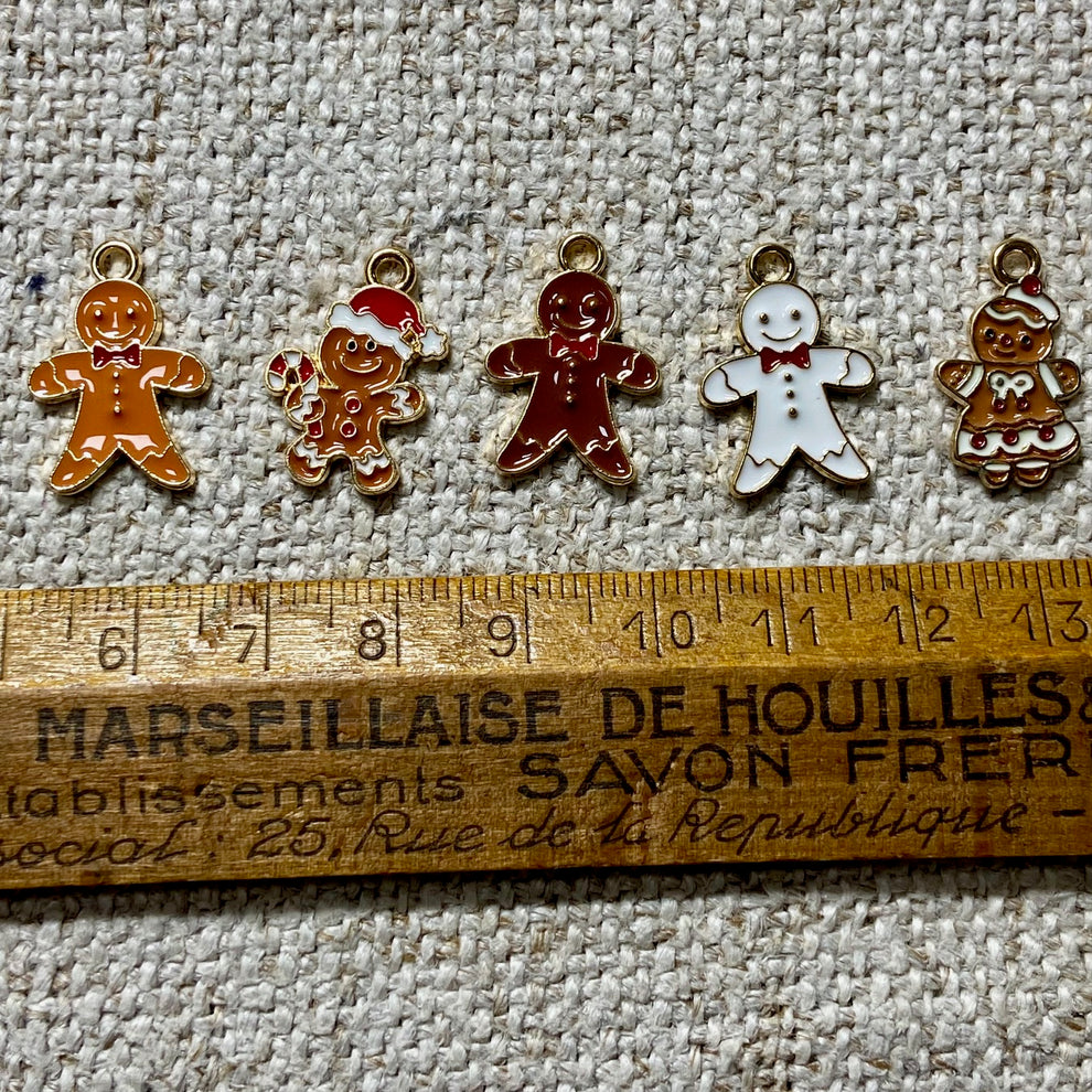 Gingerbread Charms – Forage